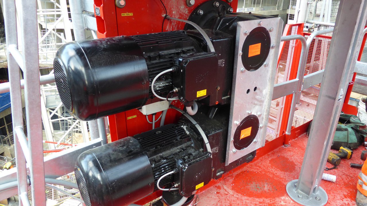 Stros Mammoth Passenger Hoist Hire | Largest Construction Hoist