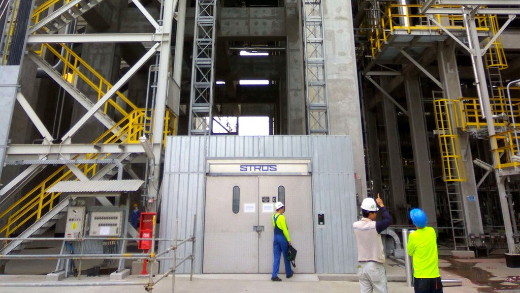 Stros NOV Industrial Elevators for Sale | 2500+ kg, 350m
