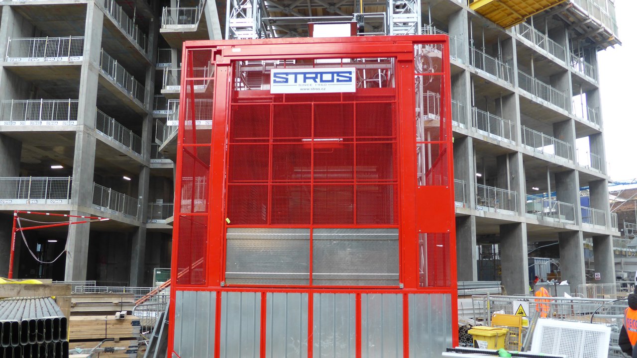 Stros Mammoth Passenger Hoist Hire | Largest Construction Hoist